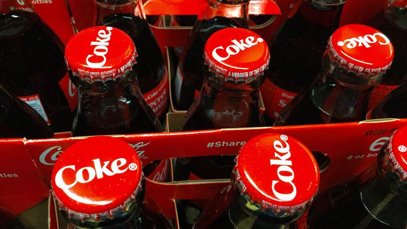 Coca-Cola จำหน่ายเครื่องดื่มแอลกอฮอล์ | Brand Inside