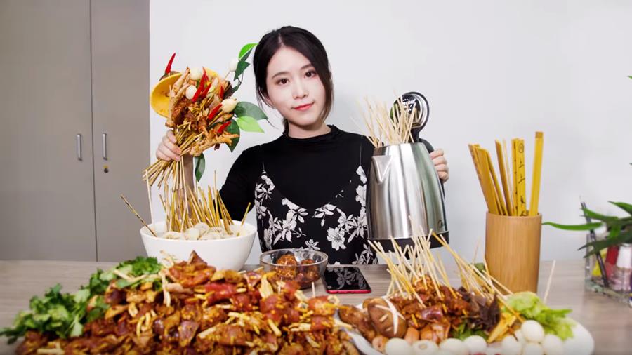 ตามไปดูแนวคิด Ms Yeah เน็ตไอดอลจีนทำรายได้จาก Viral การทำอาหารในออฟฟิศ ...