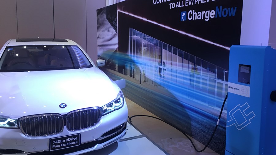 กระแสรถยนต์ไฟฟ้ามาจริง! BMW ร่วมกับ ChargeNow บุกส่งที่ชาร์จไฟรถทั่วไทย ...