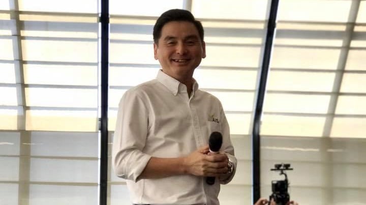 การปรับตัว, เป้าหมายของ AIS และสิ่งที่น่าห่วงในโทรคมไทย ของ CEO สมชัย ...