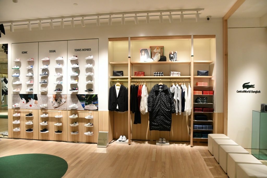 Lacoste เปิด Flagship Store ใหญ่ที่สุดในโลก ที่เซ็นทรัลเวิลด์ | Brand ...