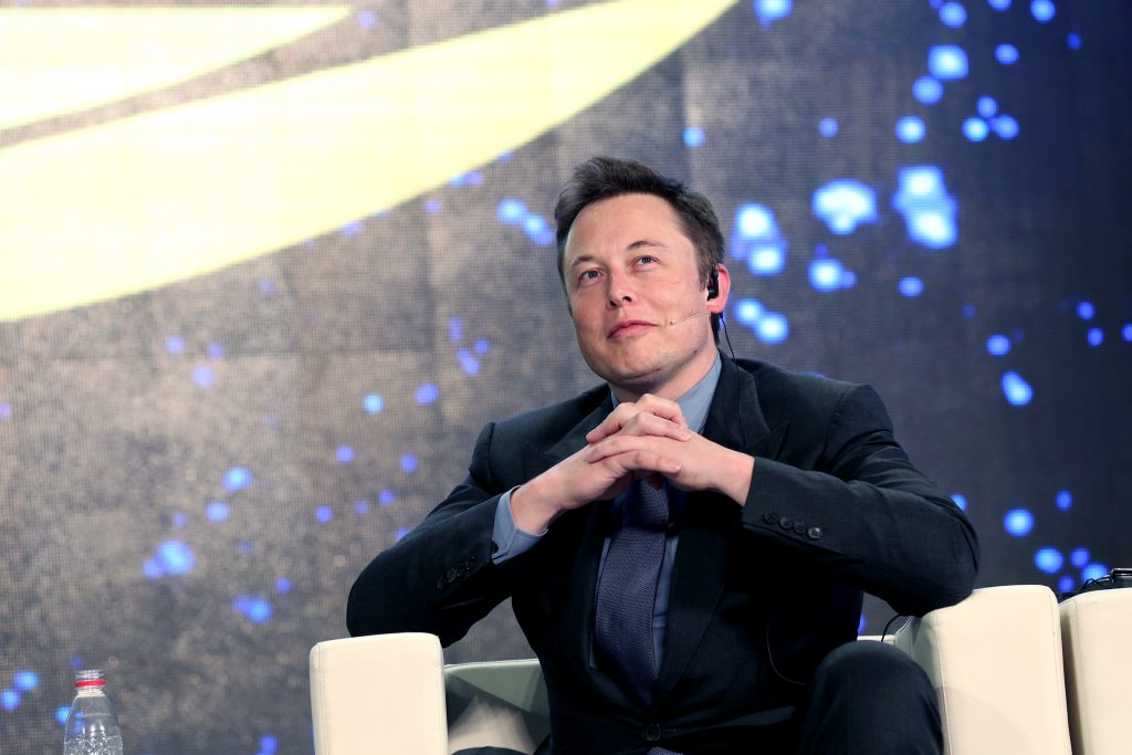 Elon Musk เตรียมเขียนหนังสือเล่าเรื่อง Tesla-SpaceX | Brand Inside
