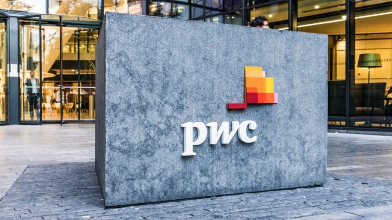 PwC ประกาศแผนรับพนักงานเพิ่ม 100,000 ตำแหน่งภายใน 5 ปี
