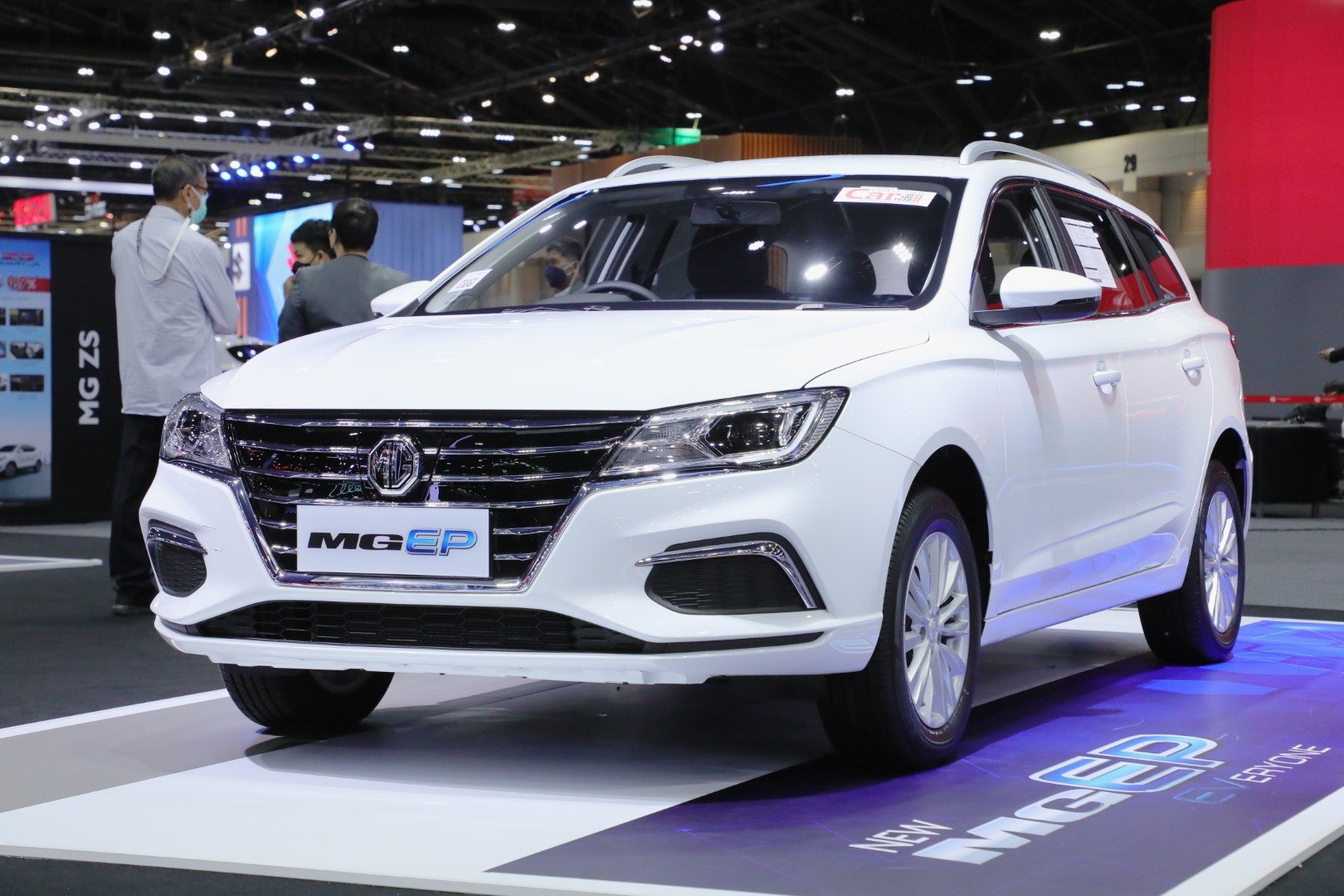 MG ลดราคารถยนต์ไฟฟ้าสูงสุด 240,000 บาท | Brand Inside