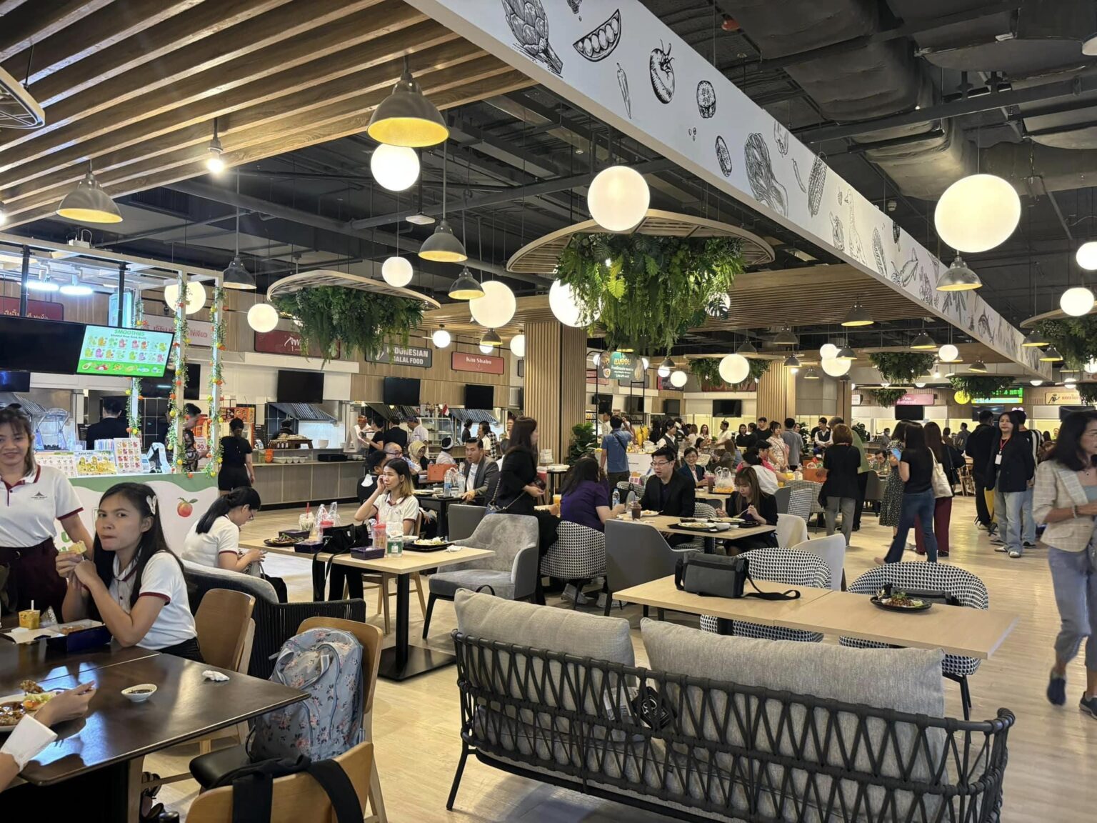 เปิดแล้วห้างใหม่ ‘Phenix’ จากอดีตพันธุ์ทิพย์ประตูน้ำ